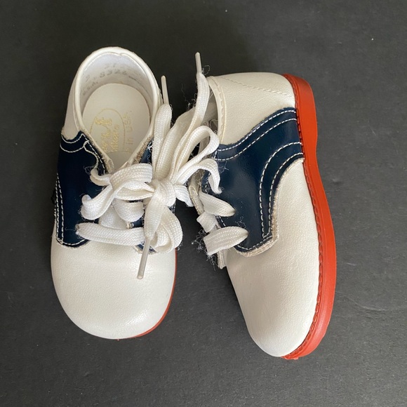 Wee Ones | Shoes | Vintage Wee Walker Baby Shoes Size Us 3 Leather ...